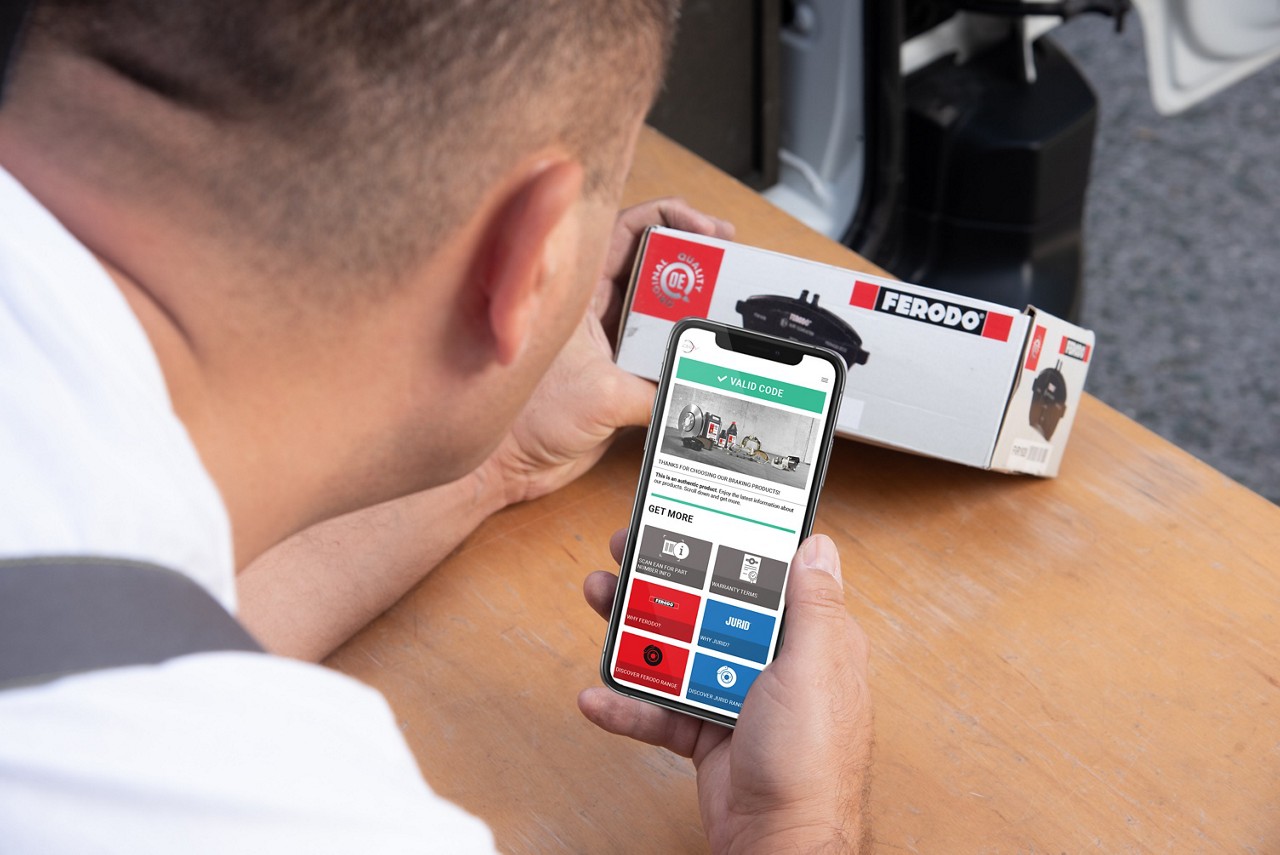 Escanea el código QR